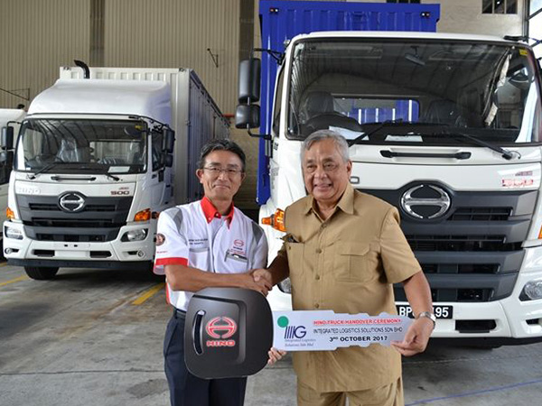 Handover Ceremony of 10 HINO Trucks